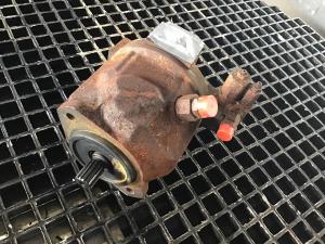 Liebherr Additional Pump